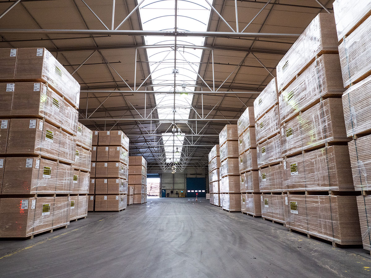 Norbord automates the labelling of hundreds of pallets per day with ...